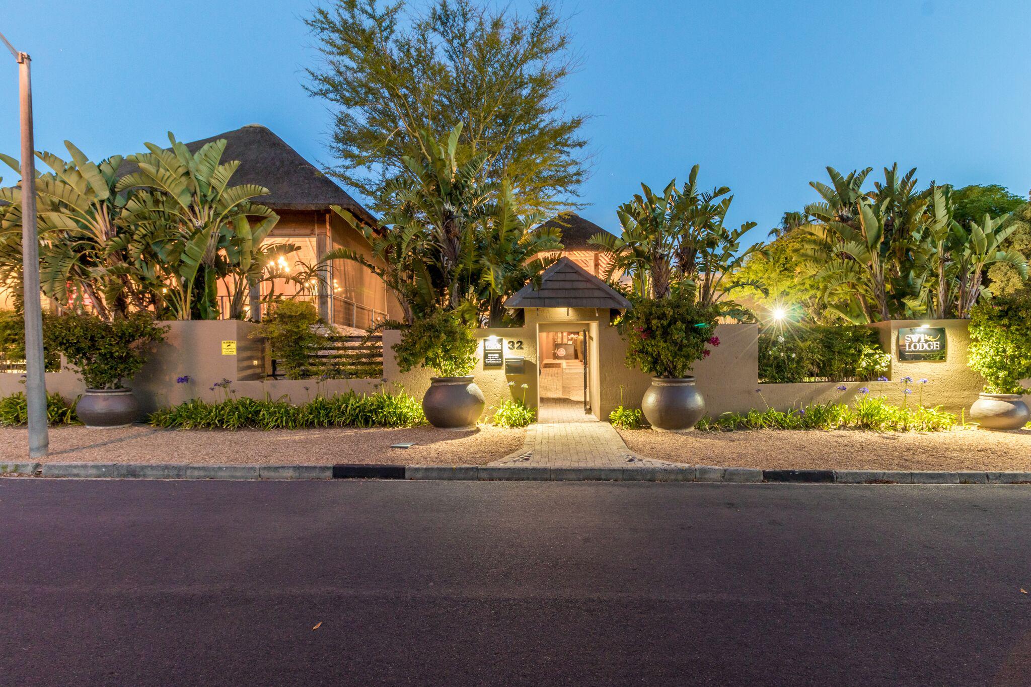 SW1 Lodge - 5 Star Guest House Accommodation in Somerset West